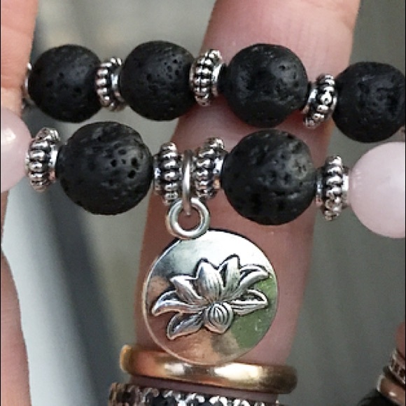 Silverskylight | Jewelry | Rose Quartz Oil Diffuser Lava Rock Lotus ...